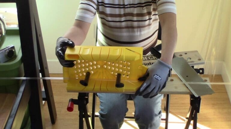 How To Cut Acrylic Rod? | CraftersMag