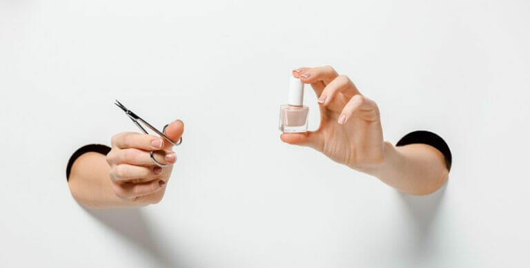 How To Reduce Acrylic Nail Smell? | CraftersMag