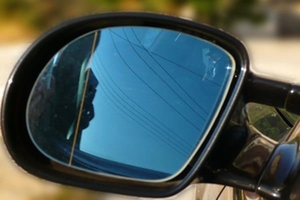 How To Paint Side Mirror? | CraftersMag