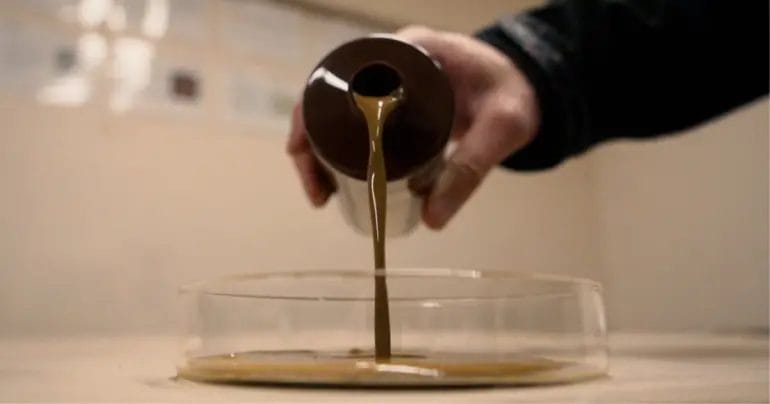 Is Acrylic Stain Water Based? | CraftersMag